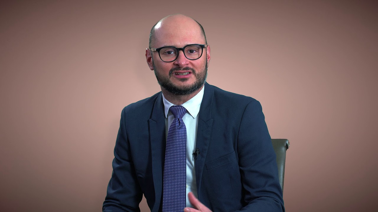 Dr. Esquivel On What He Looks For As A Dentist - YouTube