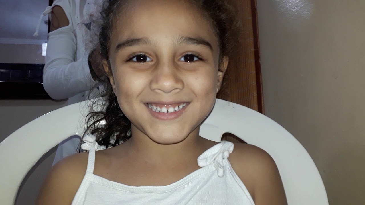 Como NÃO Fazer Um Penteado Na Minha Irmã !! | DIMENSÃO LILICAL | LER A ...