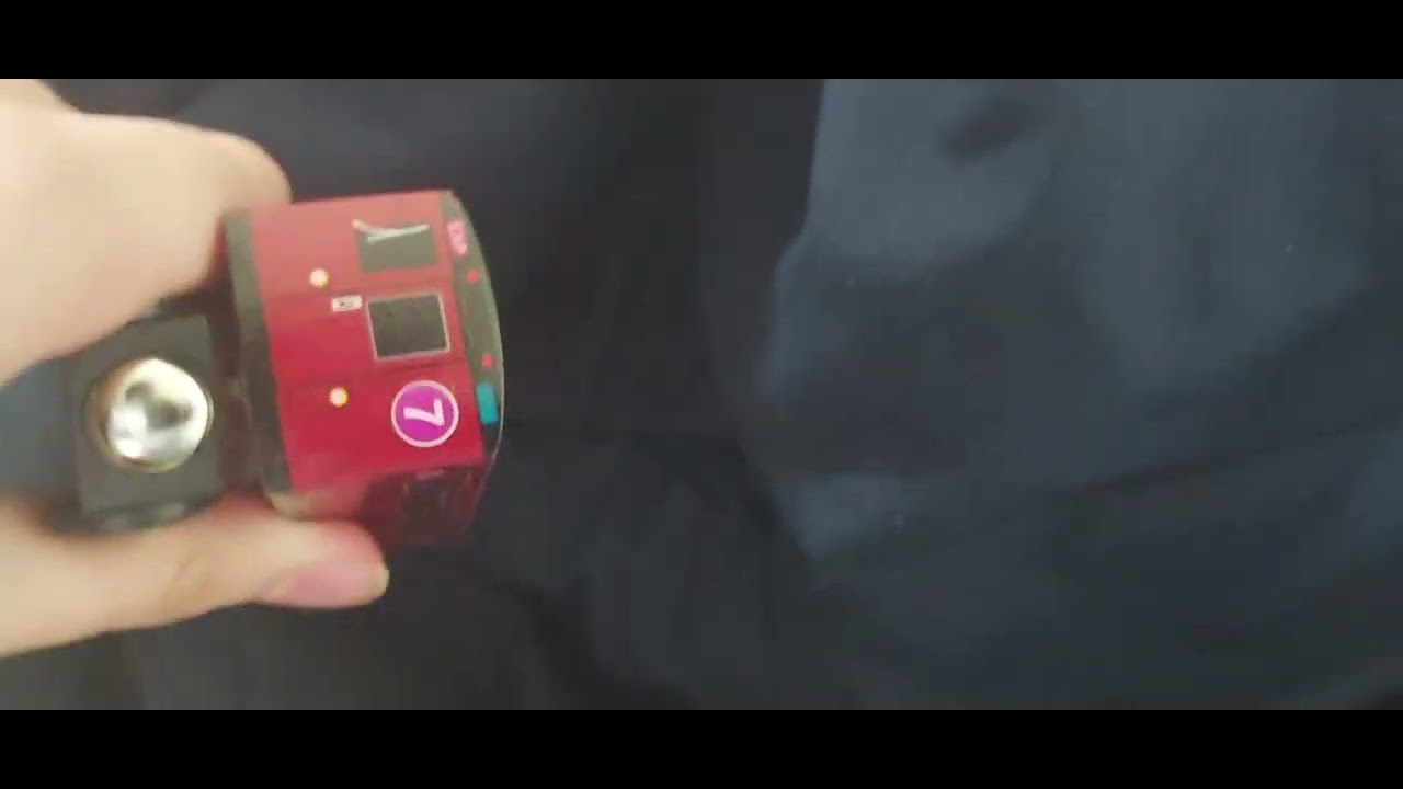 munipals R33ML Redbird 7 train acts out like a Giraffe cone puppet ...