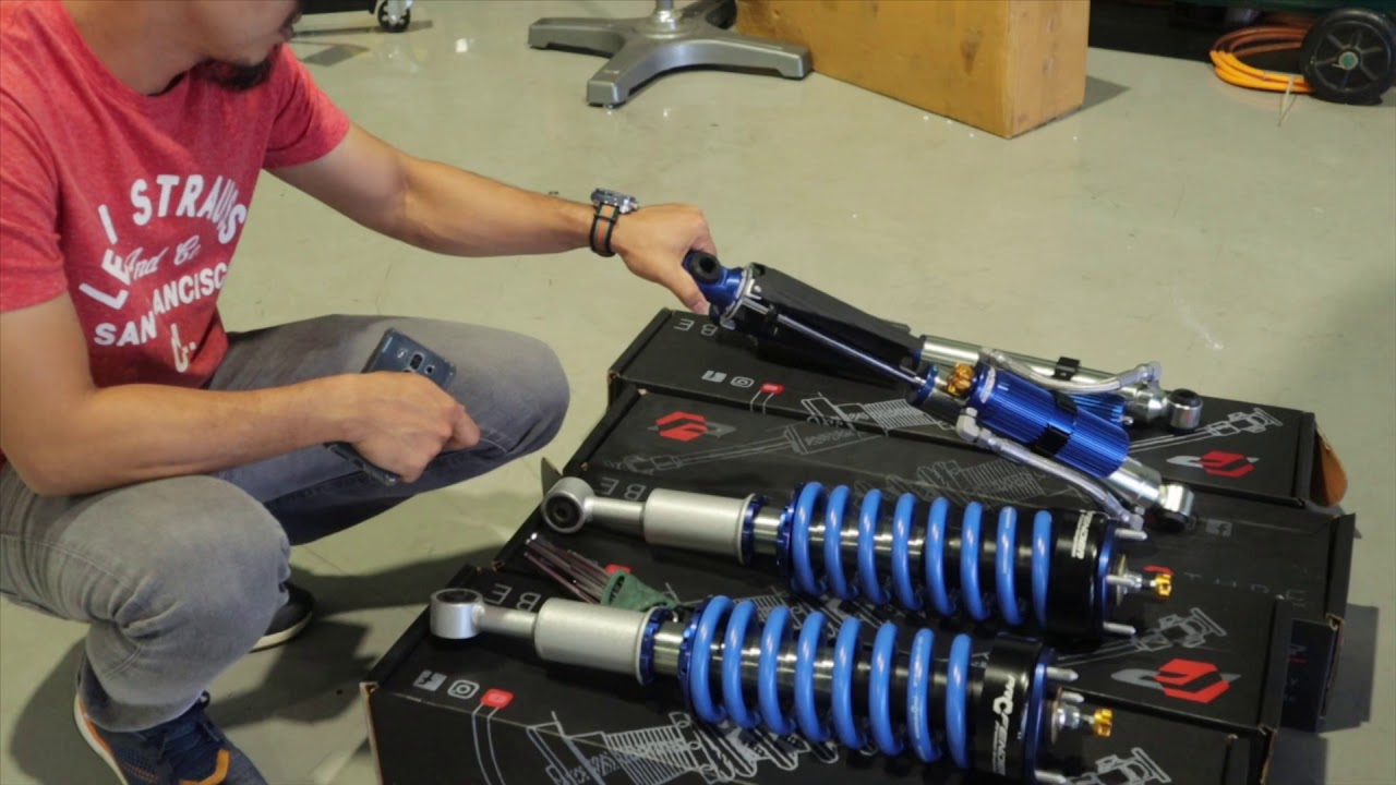 Hilux vigo profender Queen series + piggyback - YouTube