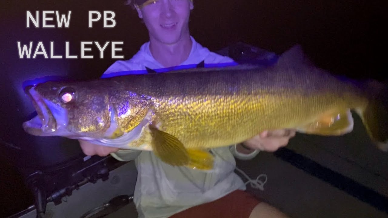MONSTER Walleye While Night Fishing!! My New PB - YouTube