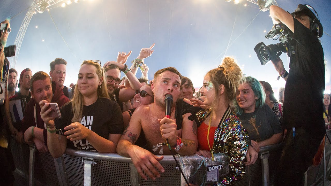 BBC Music Introducing at Glastonbury 2017 in 2 minutes - YouTube