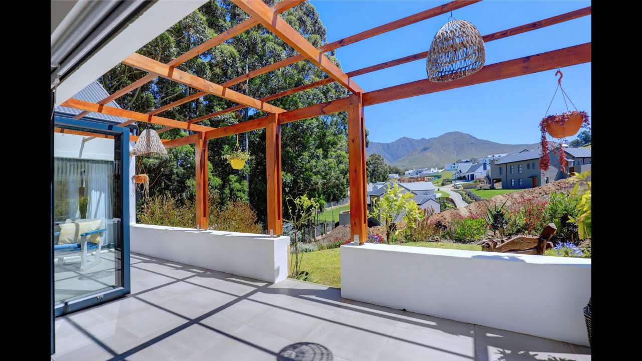 4 bedroom house for sale in Mont Fleur Mountain Estate (George) | Pam ...