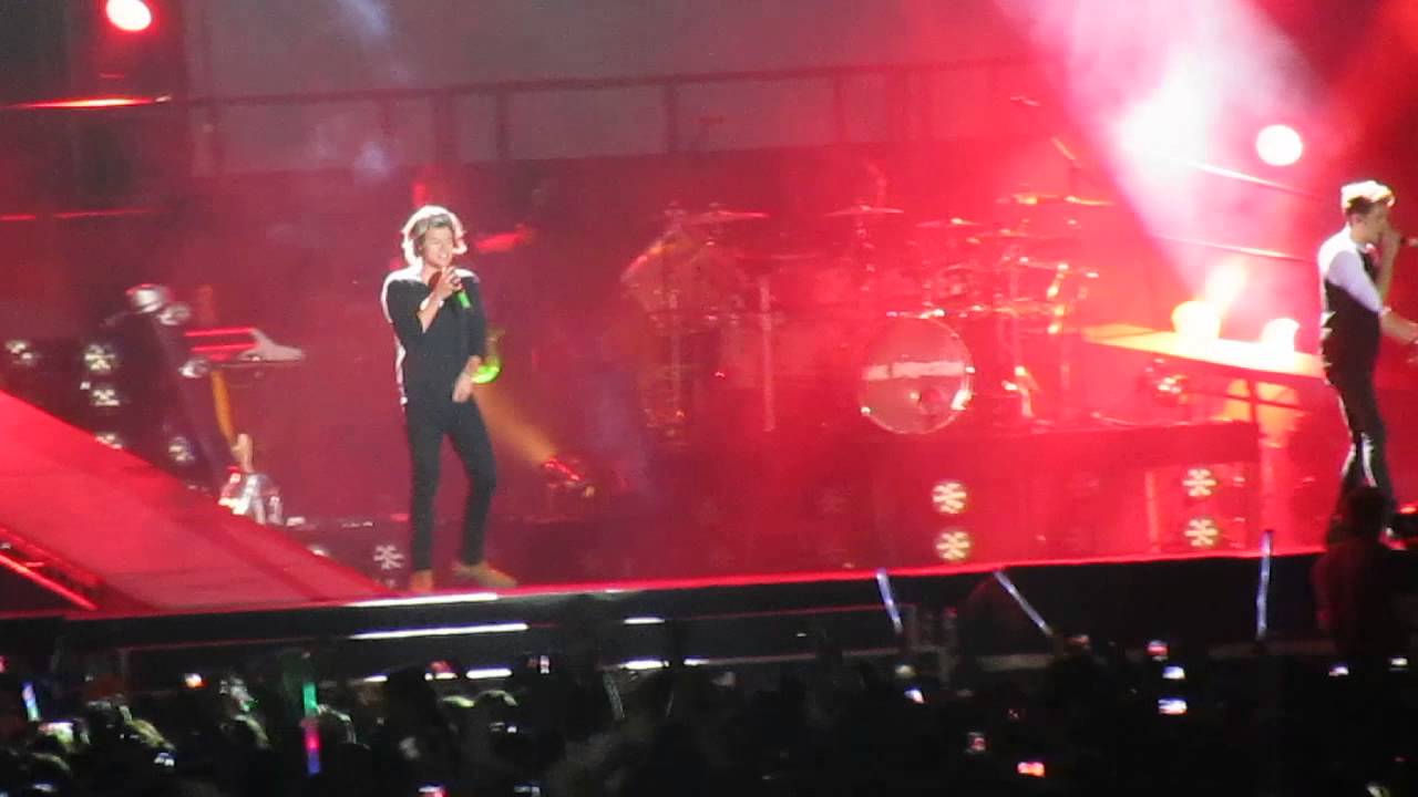 One Direction Chile 30/04 C'mon C'mon, Right Now - YouTube