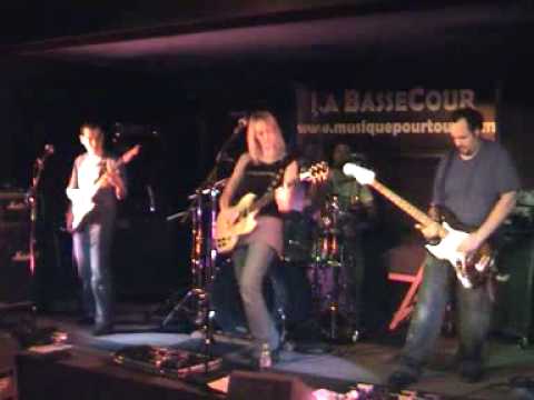 Pretty Junkie - Brainstorm - YouTube