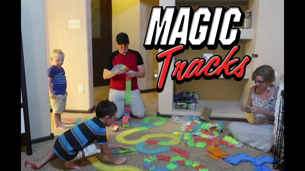 Magic Tracks Cars Family Fun - YouTube