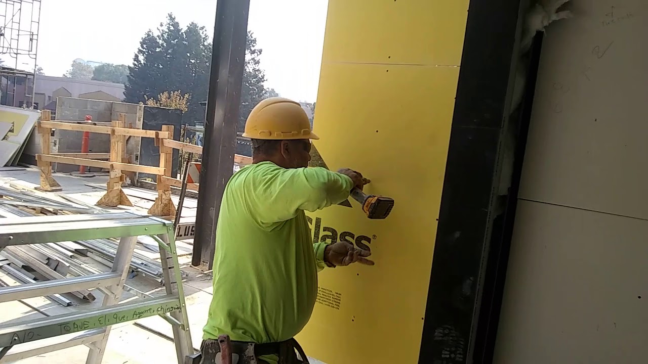 Installing densglass instalar tabla roca de fibra de vidrio - YouTube