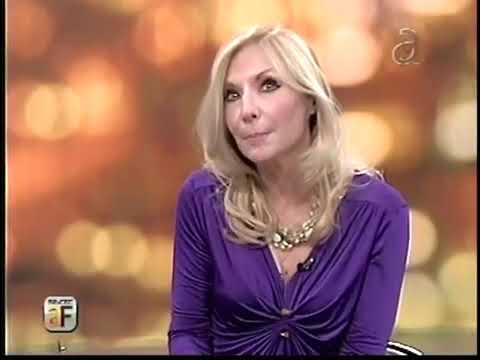 Maria Laria conversa con Pedro Sevcec. - YouTube