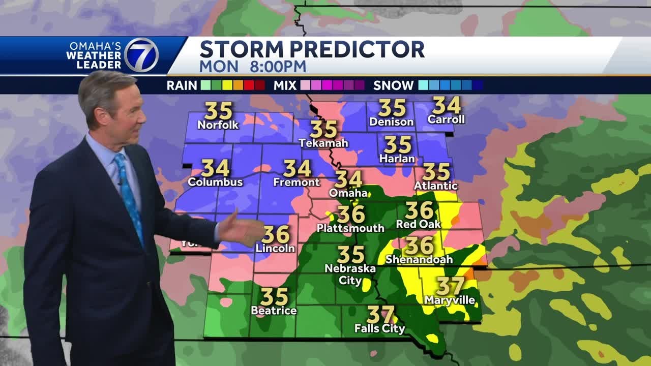Rain turning to snow in Omaha tonight - YouTube