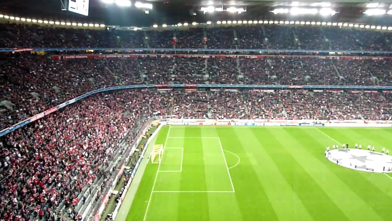 Bayern Munich vs ManU - YouTube