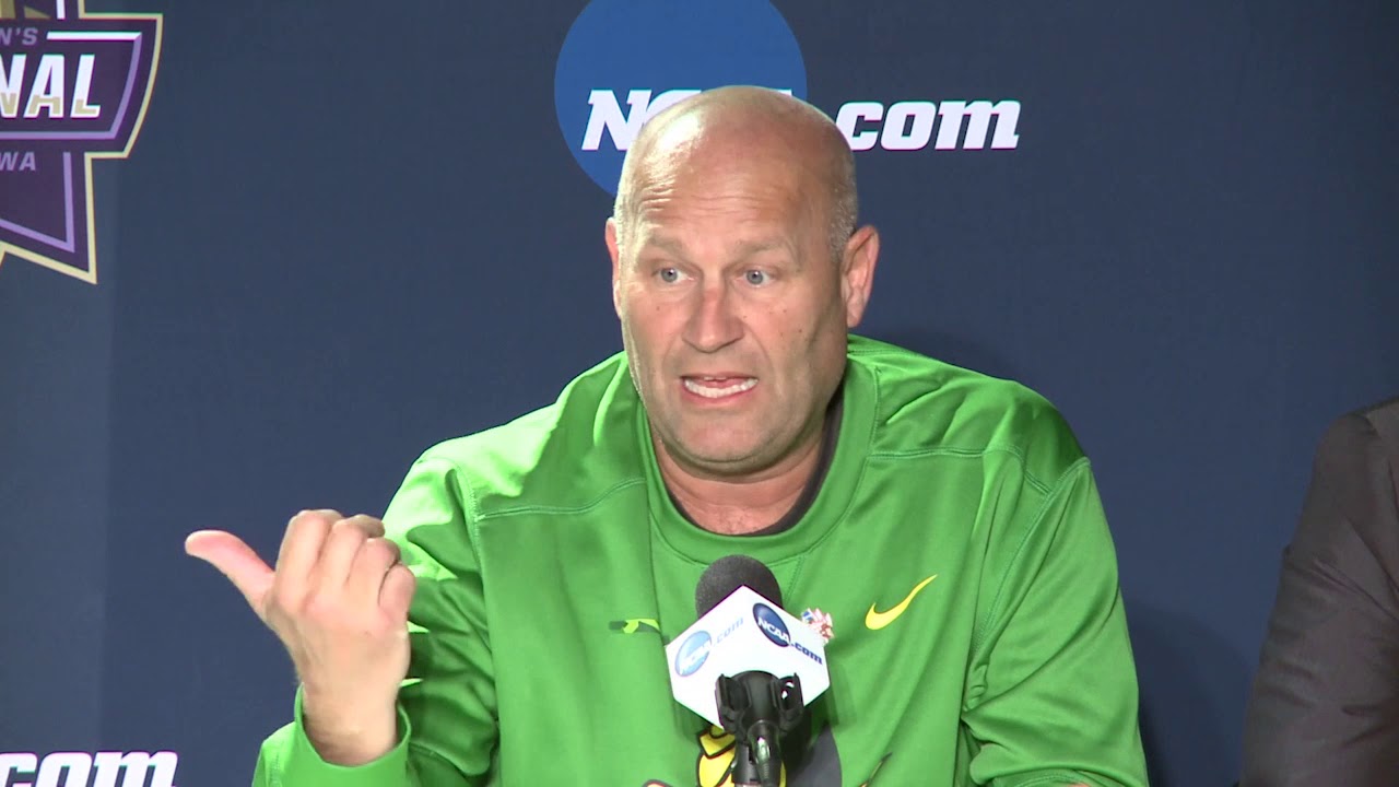 Elite 8 Press Conference with Coach Graves - YouTube