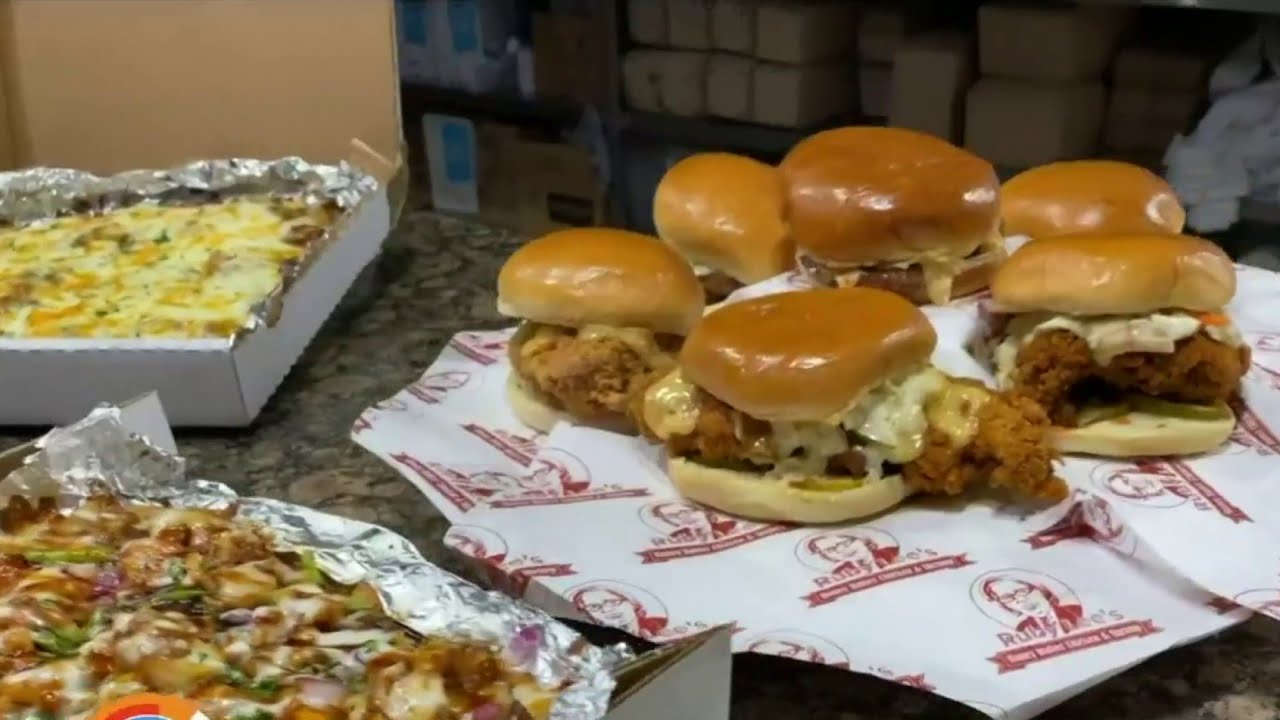 Ruby Lee's Honey Butter Chicken and Shrimp on Live In The D - YouTube