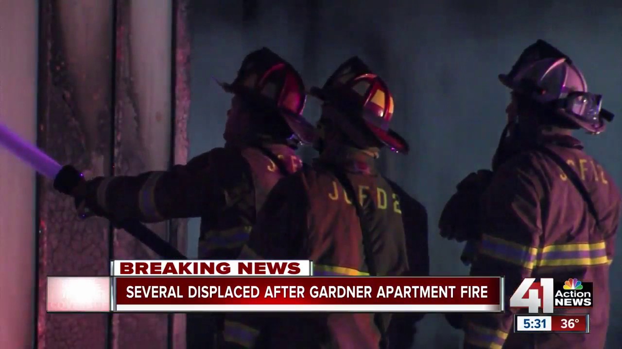 Several displaced after Gardner apartment fire - YouTube