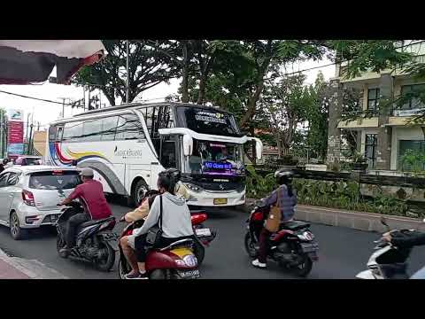 Bus Gagak rimang mercedes benz OH 1526 - YouTube