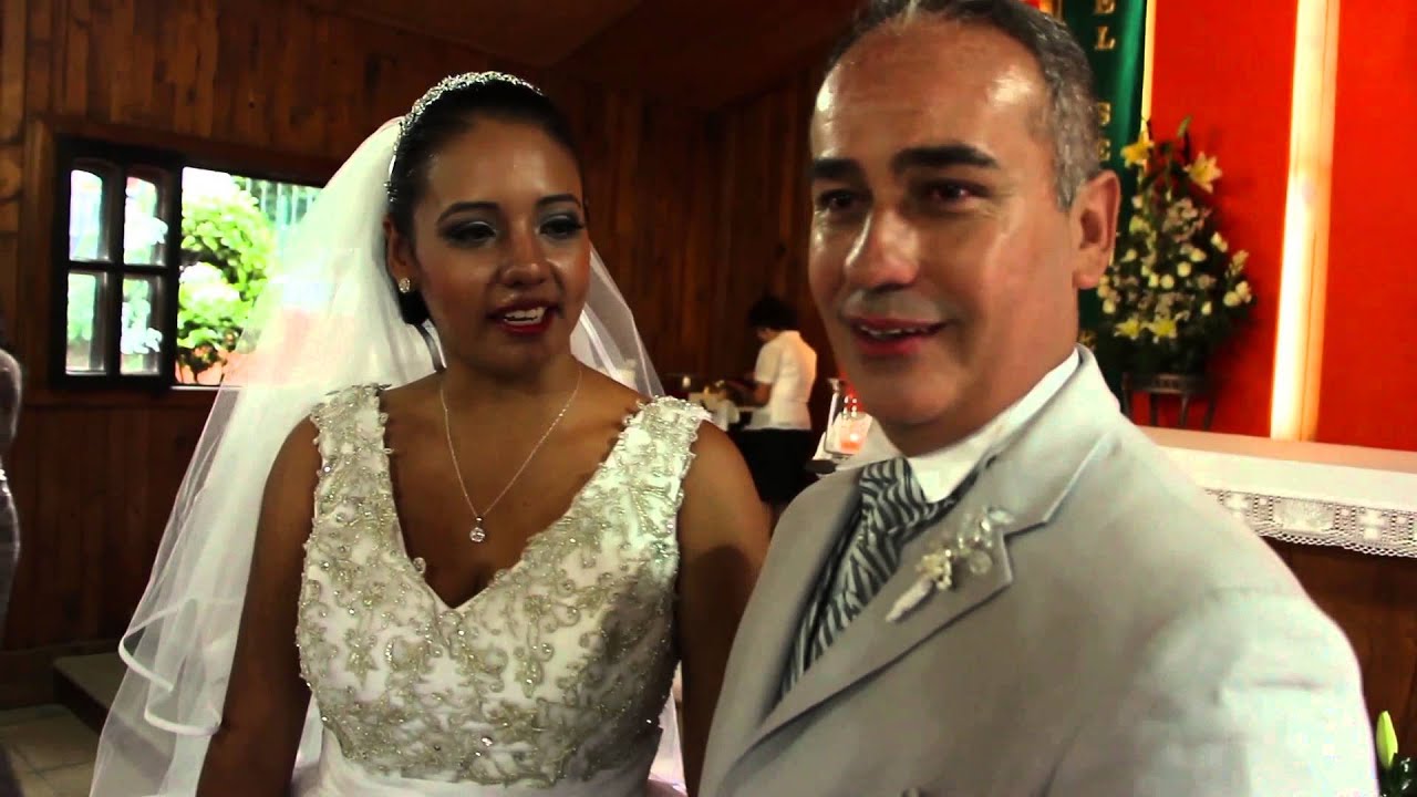 Mario & Daniela - YouTube