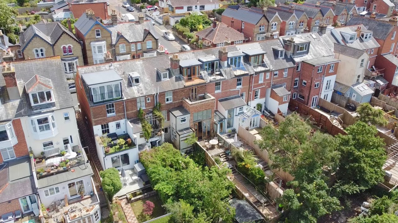 37 Beckford Road, Cowes, Isle of Wight - YouTube