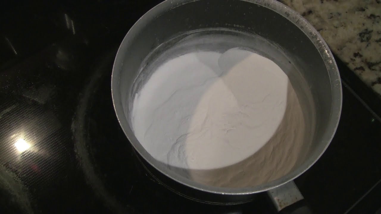 Making Sodium Carbonate from Baking Soda - YouTube