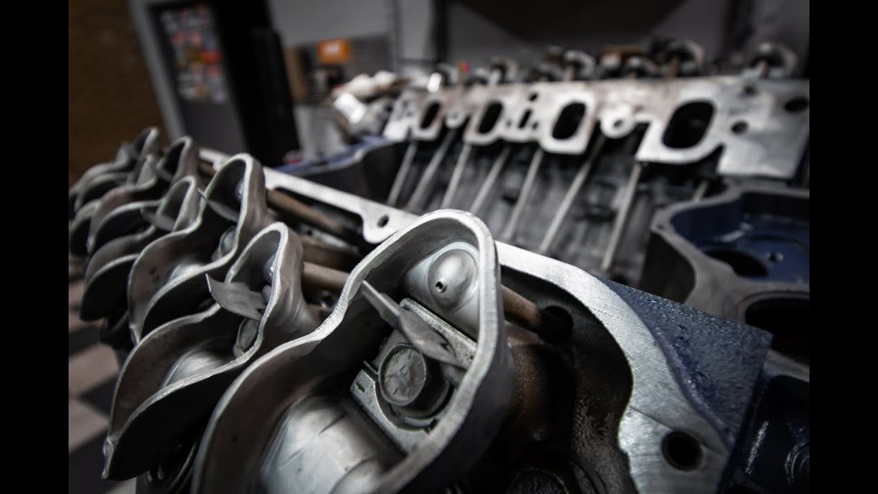 Vlog #39 Machining the Ford 351m heads - YouTube
