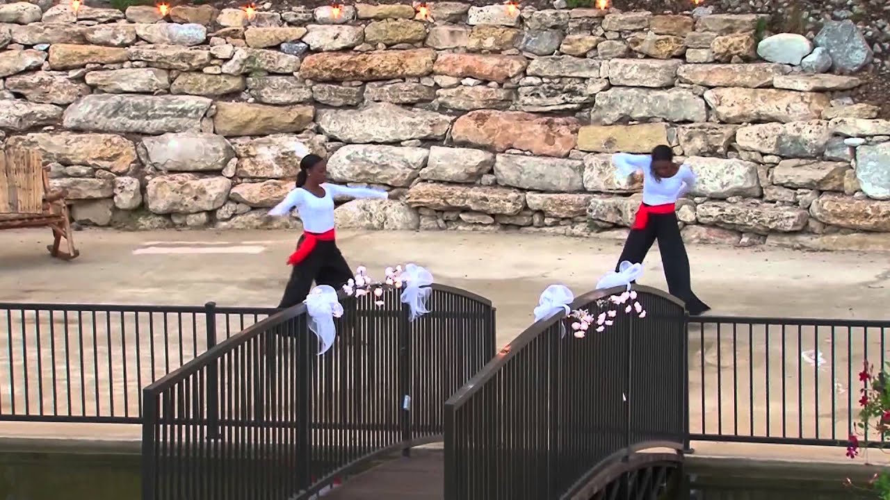 Best Wedding Praise Dance Ever! - YouTube
