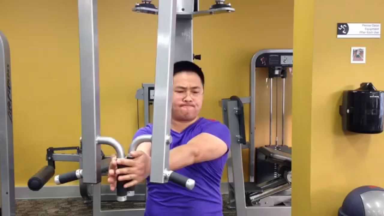 Alternating Crossover Chest Fly - YouTube