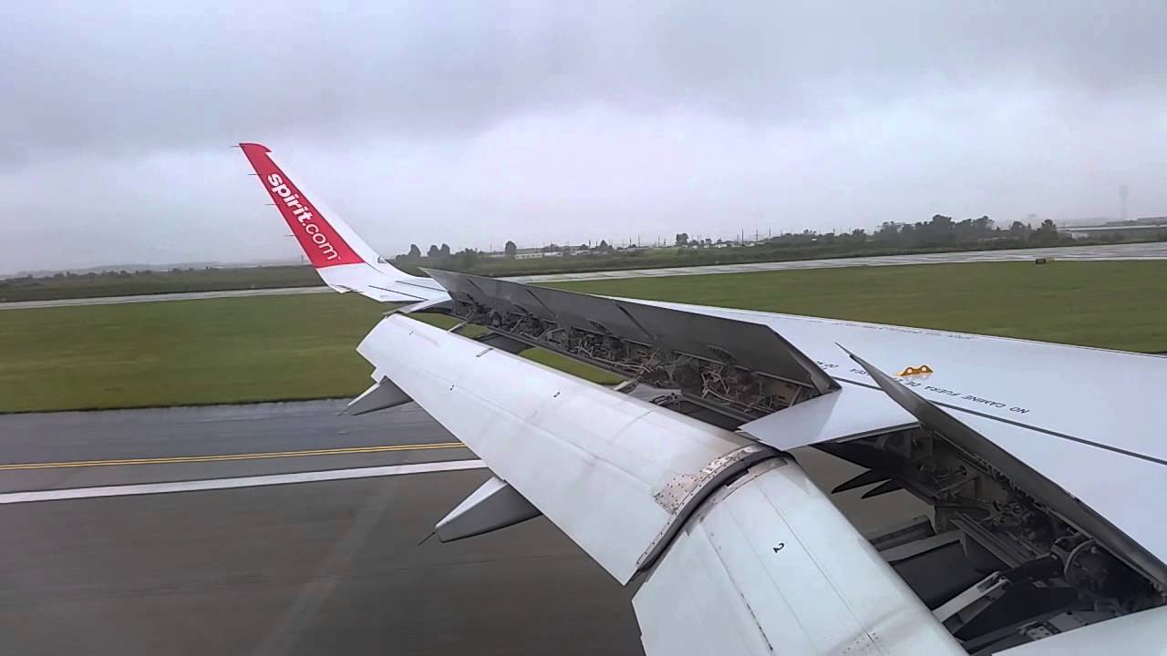Spirit airline landing in Georgia Atlanta - YouTube