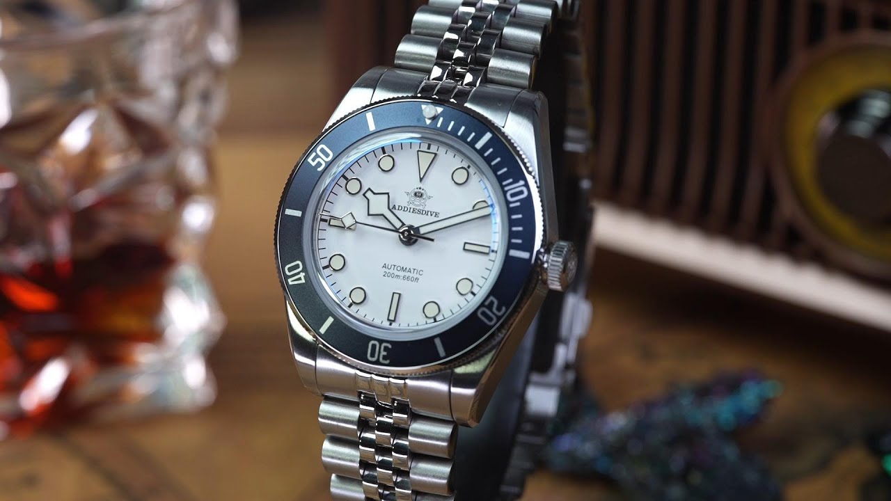 What Makes the 39mm BB58 Automatic Watch AD2043 So Special? - YouTube