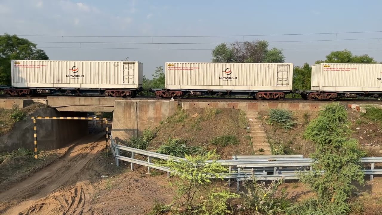 AJNI WAG-9H With DP World Logistics BLC Rake - YouTube