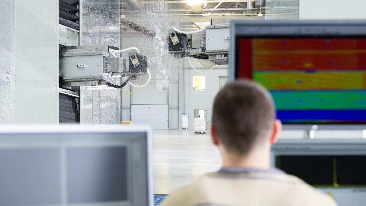 Ultrasonic Inspection of Composite - ScanMaster Systems - YouTube