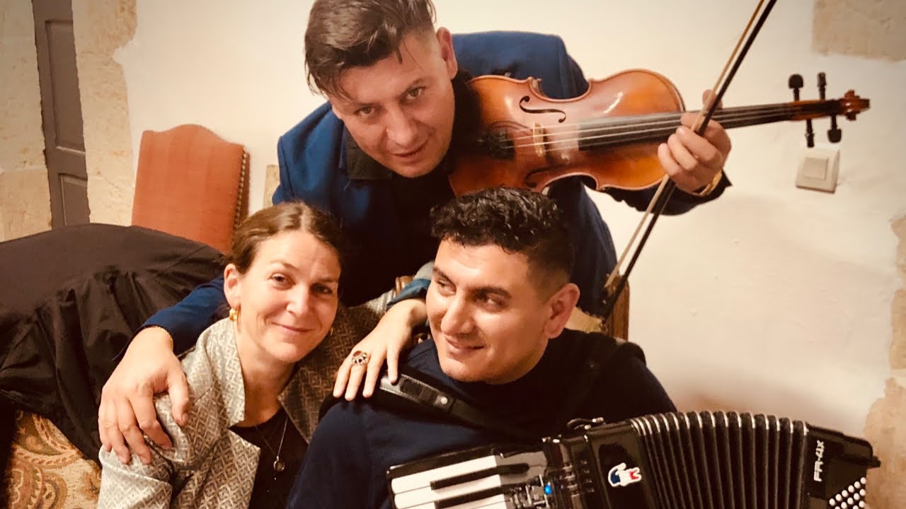 Gavali & Paul et George Guta | Noël Tzigane de Welcome in Tziganie ...