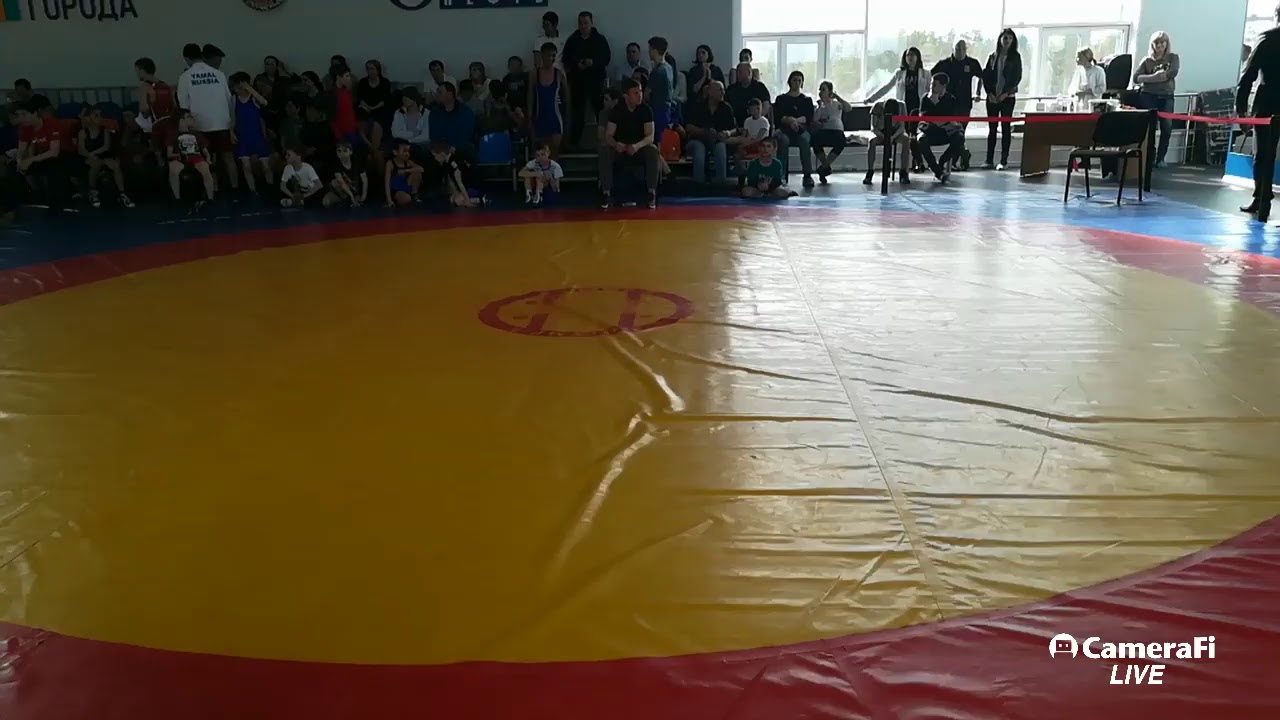 ZUR info's broadcast - YouTube