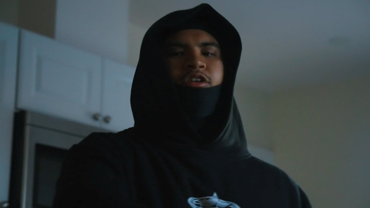 KeepItPeezy - Plastic (Official Music Video) II Dir. Phvzes - YouTube