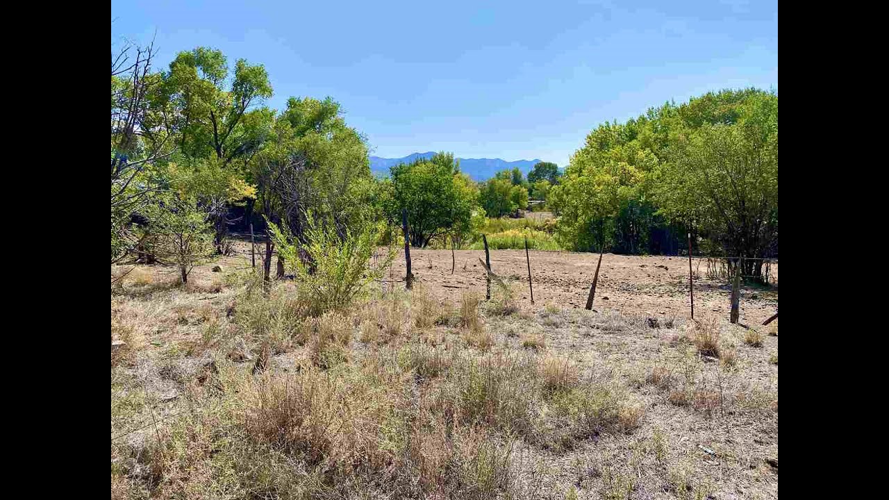 Idyllic Acres on State Road 240 - YouTube