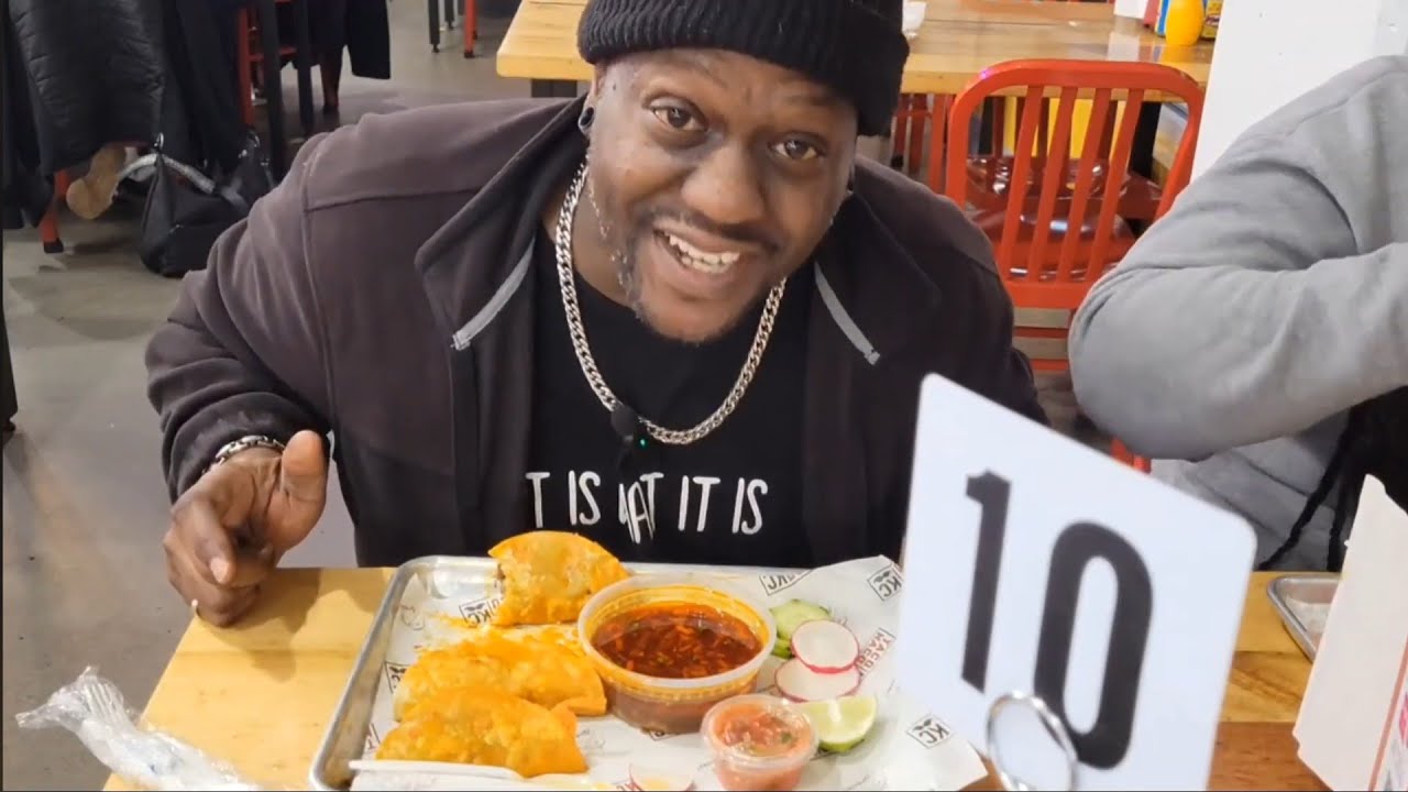Taco Naco Hunting New Places to Taco - YouTube