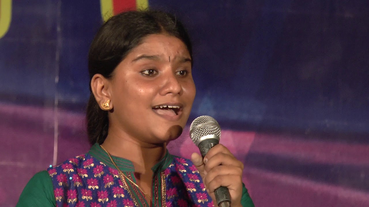 SANGEETHA PRASAD SOLO SINGING IN VAANAVIL 2014 - YouTube