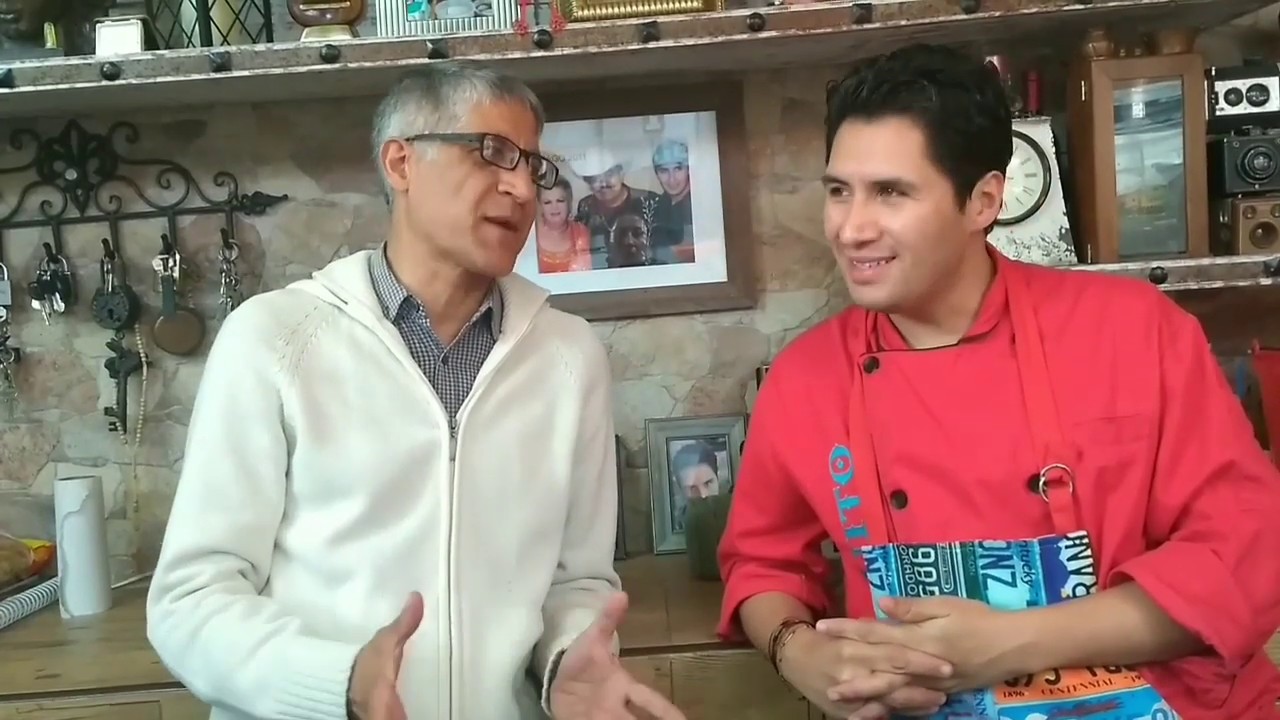 EL RINCÓN DEL INÚTIL, EN EL MERCADO MARTÍNEZ DE LA TORRE - YouTube