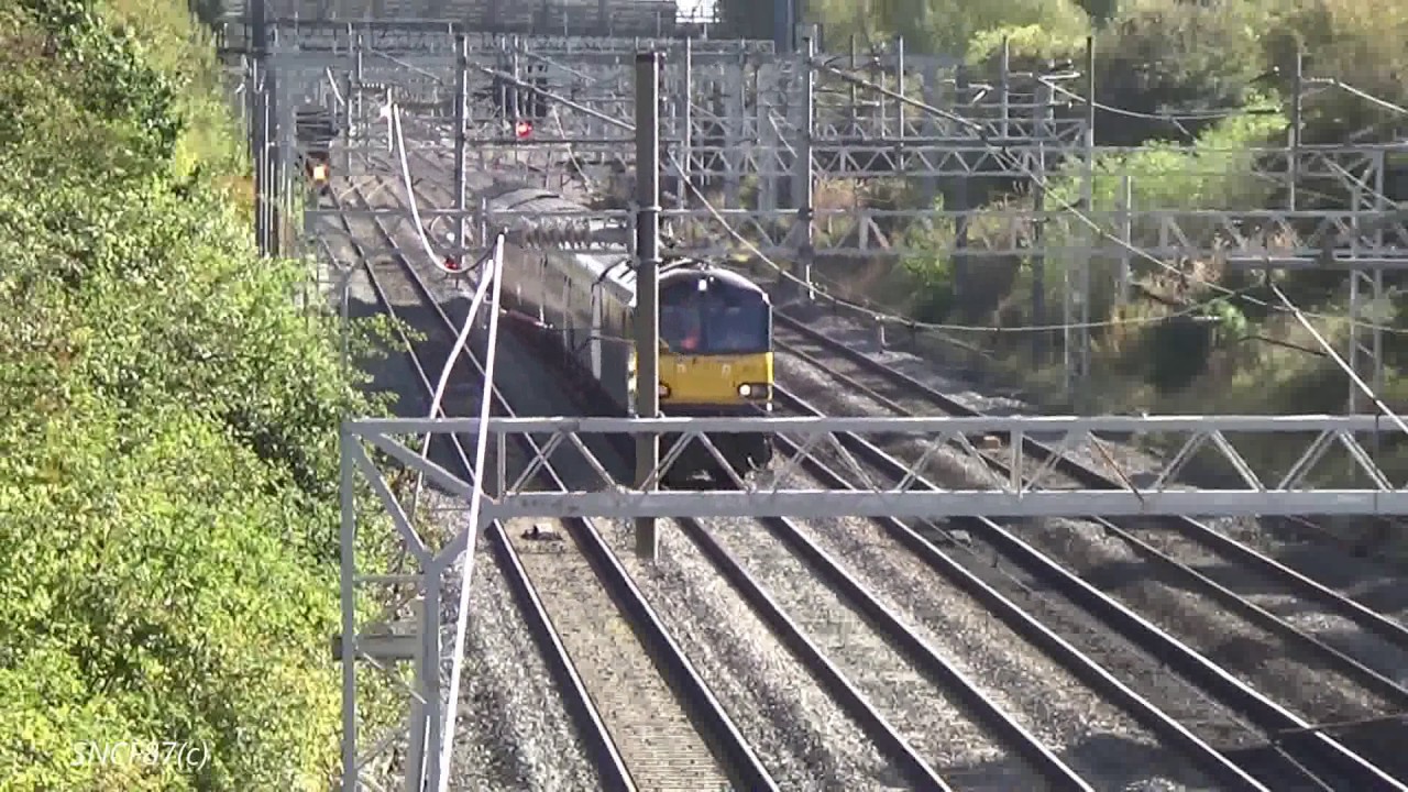 Caledonian Sleeper Class 92 passes at Milton Keynes (Bradwell) - YouTube
