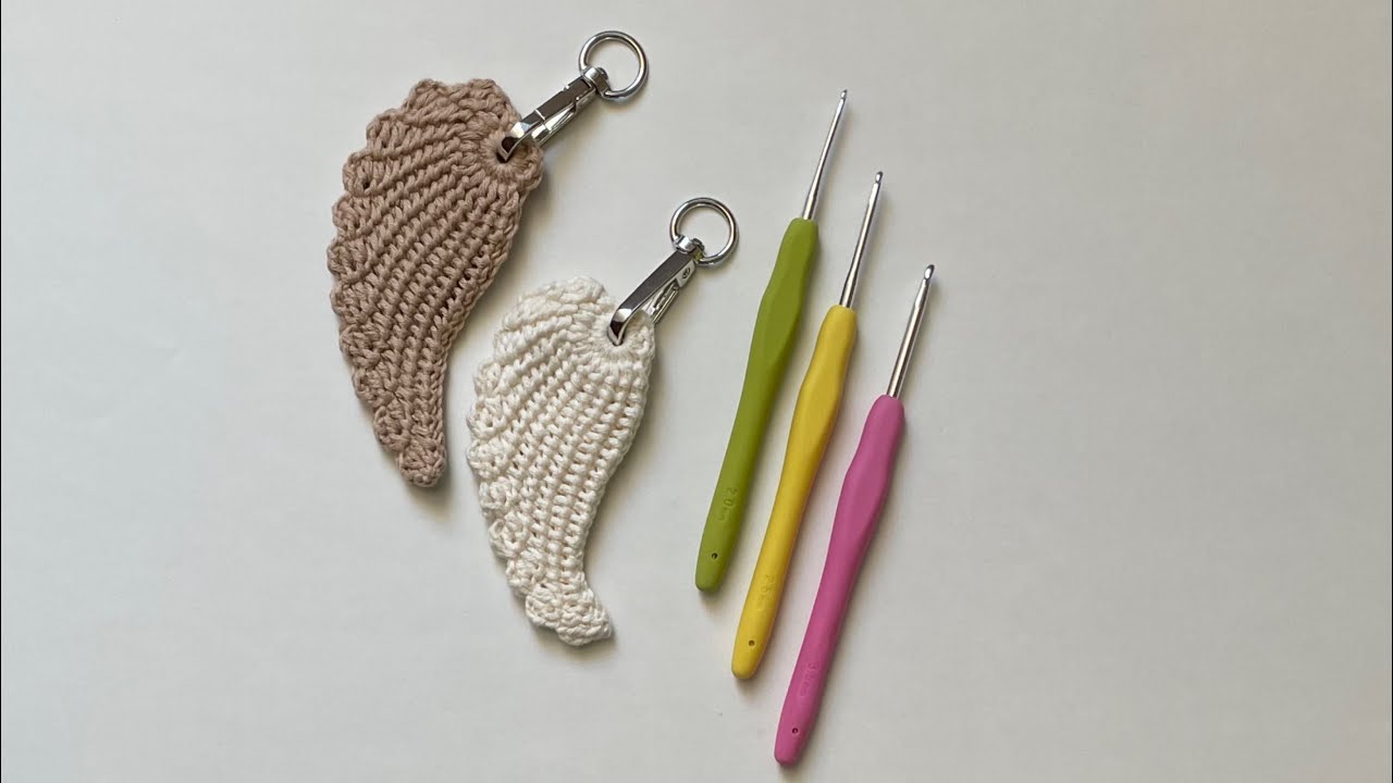 Crochet - Angle’s Wings Keychain/Keyring - Tunisian Crochet Pattern ...