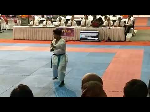 PANDU BRATAMANGGALA Juara 1 O2SN SLTP Karate-KATA - YouTube
