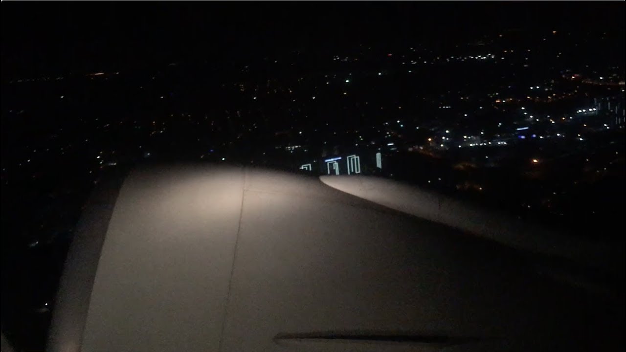 Turkish Airlines Boeing 777-300ER Takeoff from Istanbul Atatürk Airport ...