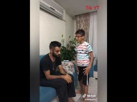 İZLE GÜLMEKTEN ÖL YASTIK SAVAŞI AKIMI