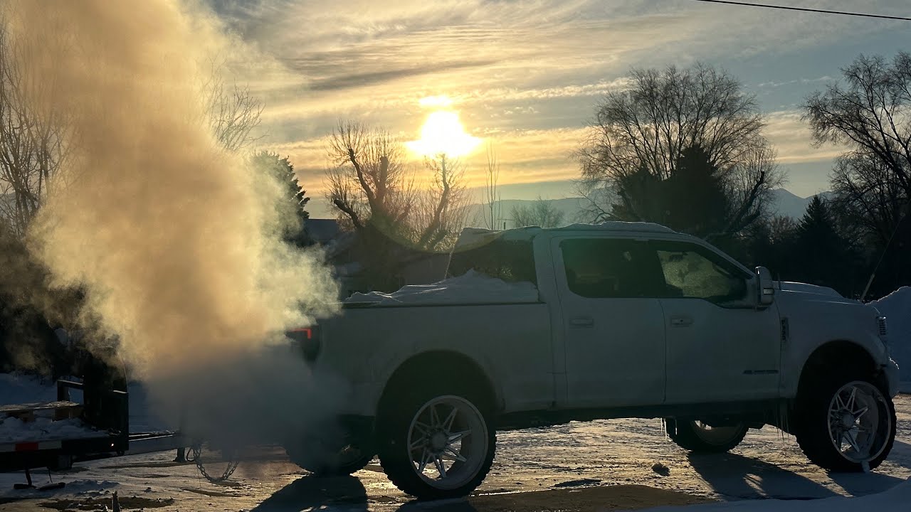 2020 6.7 Powerstroke -24 Degree Cold Start / 5” Straight Pipe - YouTube