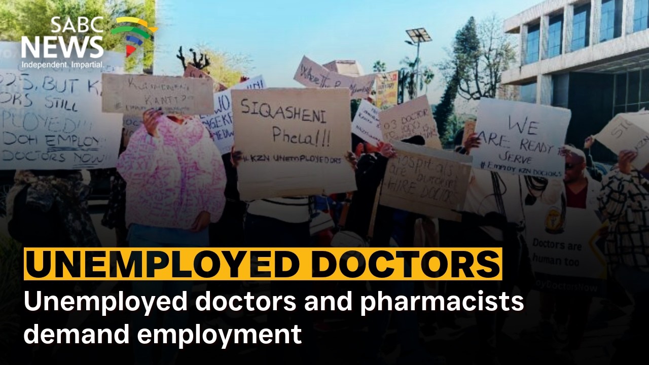 Unemployed doctors and pharmacists demand employment - YouTube