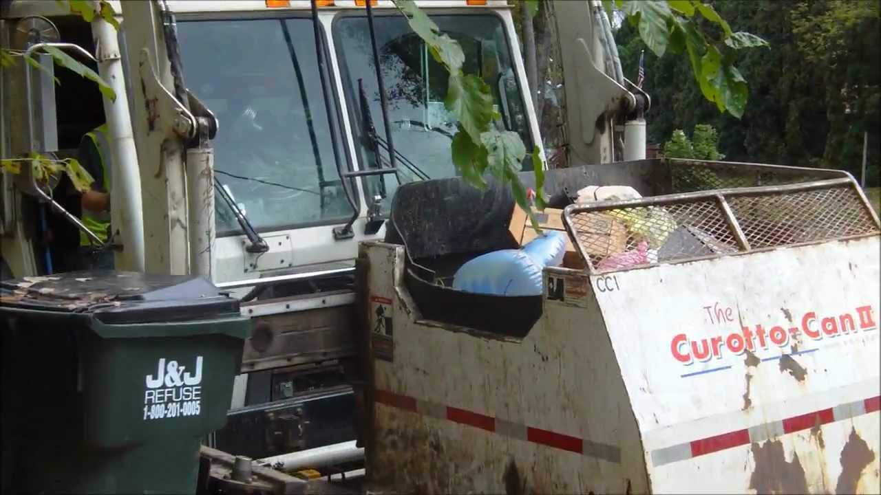 J&J Refuse McNeilus FEL - YouTube