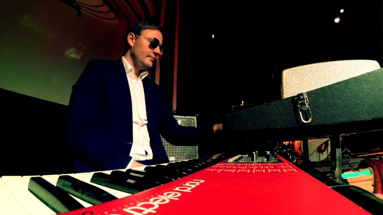 Doors Reloaded - Who Do You Love - YouTube