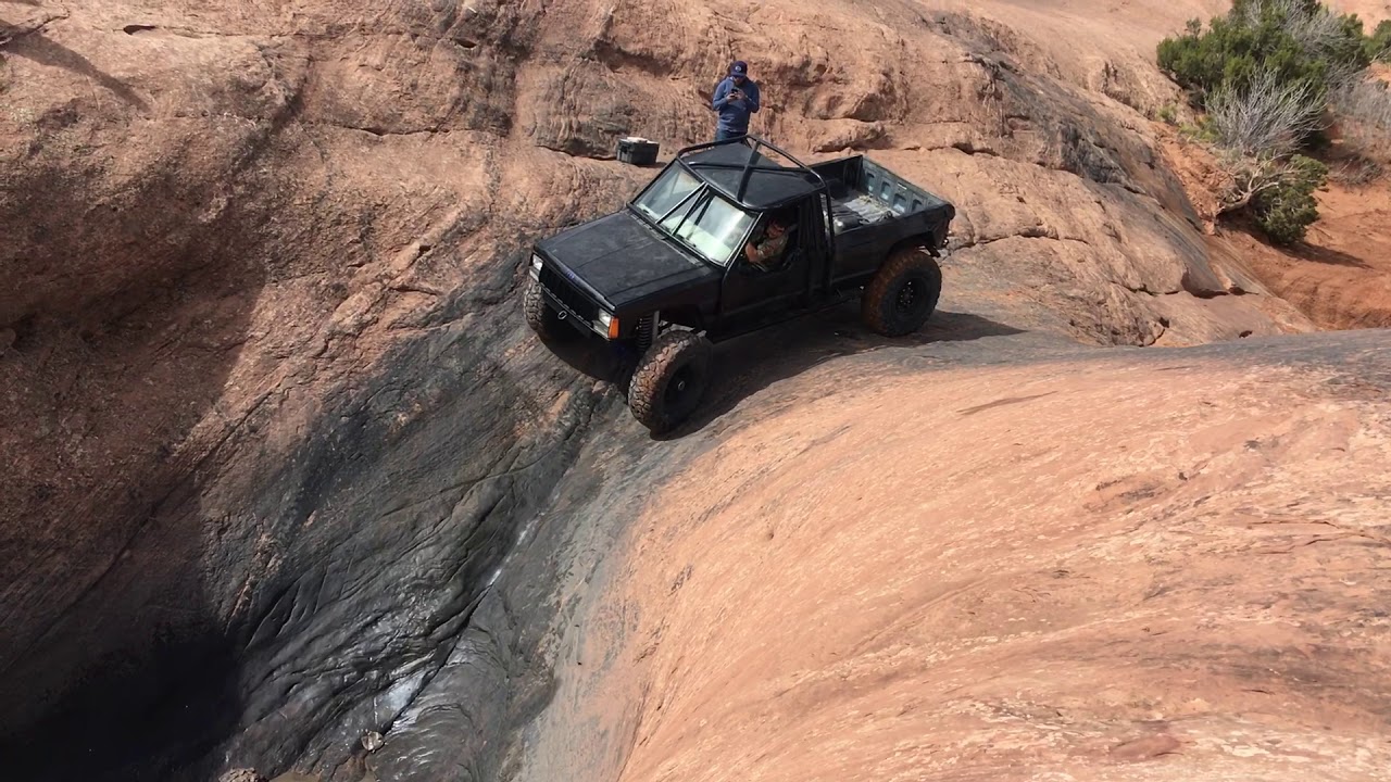 Devils hot tub moab - YouTube