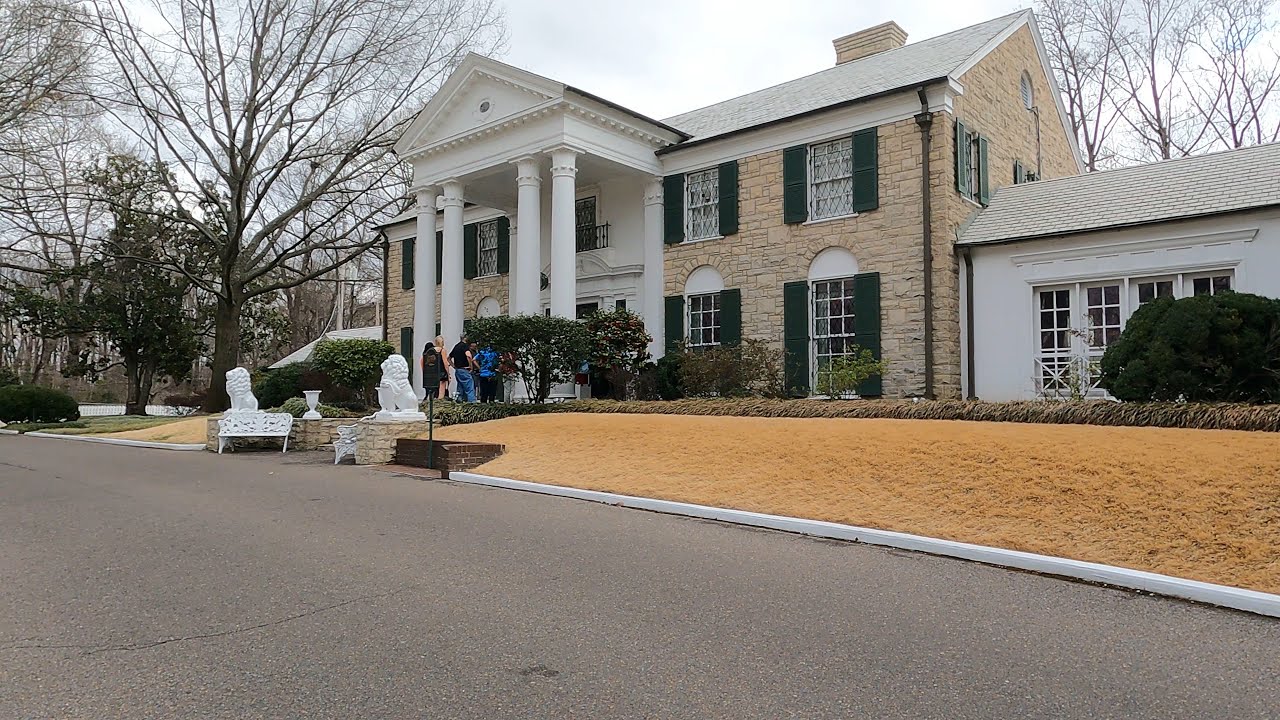 Elvis Presley (GraceLand Tour) {Memphis, Tennessee} - YouTube