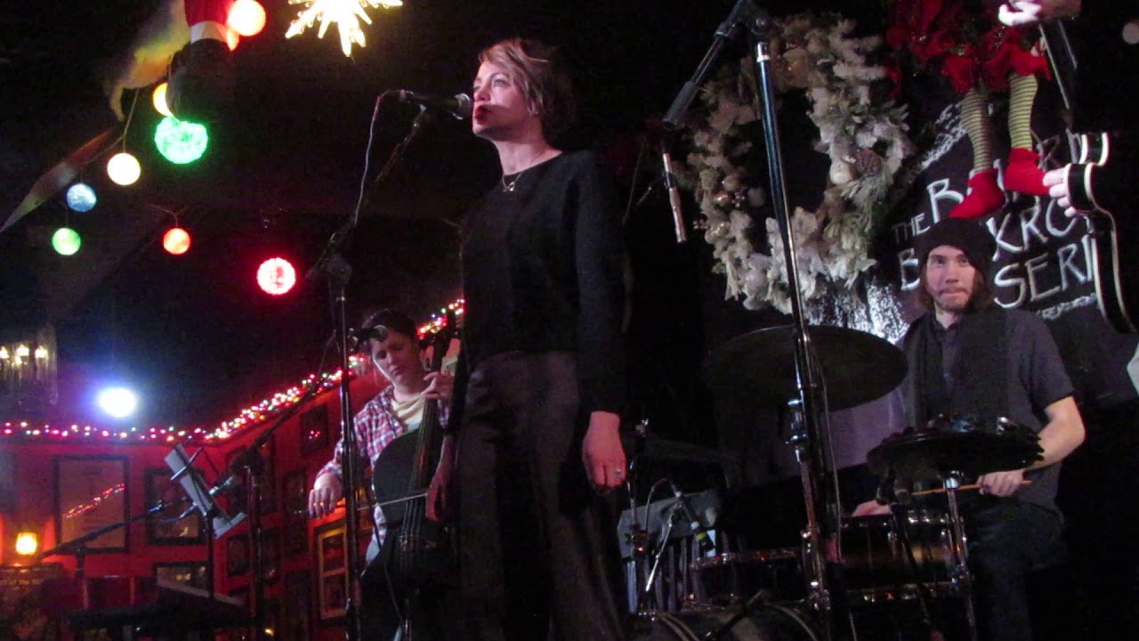Kristen Jorgensen @ The Burren Backroom - YouTube