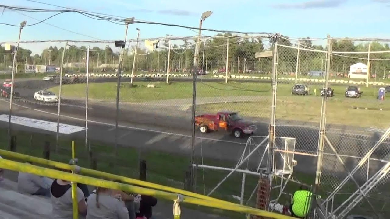Speedway 95 Wacky Wednesday Roadrunners Heat Race #2- June 24, 2015 ...