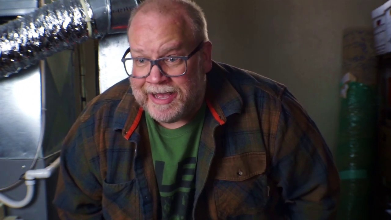 Episode 6: Late Night with the Thomas Puppet featuring "comedian" Mike ...