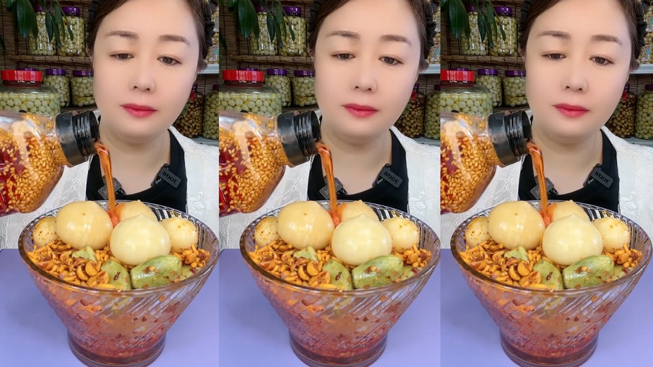 ASMR TOBIKO EGGS | FLYING FISH ROE | GARLIC | EXTREME EATING SOUNDS - YouTube